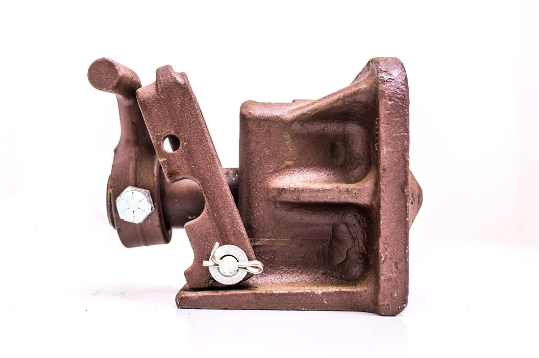 Weld On Style corner casting Twist Lock
